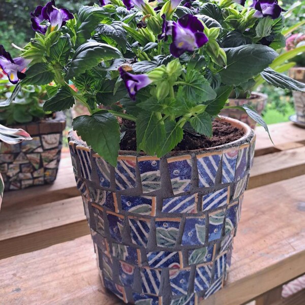 Handmade 'garden Sweet Garden' Mosaic China Heart, Broken Plate Heart ...