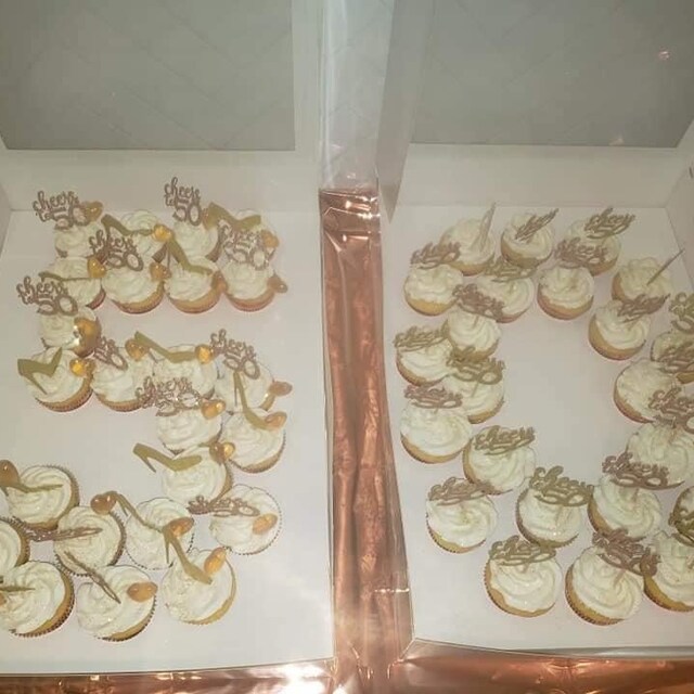 Number Cupcake Box by JSIncorporated on Etsy