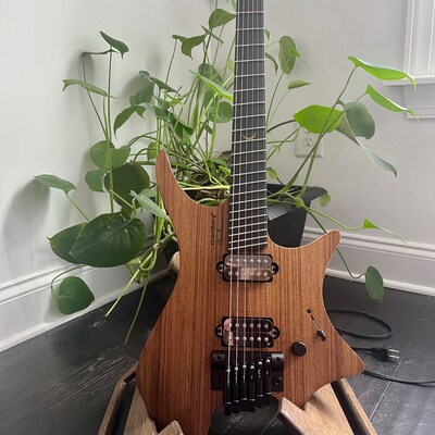 Strandberg Guitar Stand Headless Guitar Stand Offset Body Guitar Stand ...