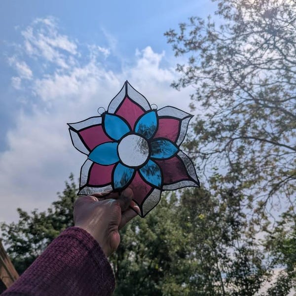 Ladybug Stained Glass Pattern PDF • Leaf Bug Suncatcher Template • DIY ...