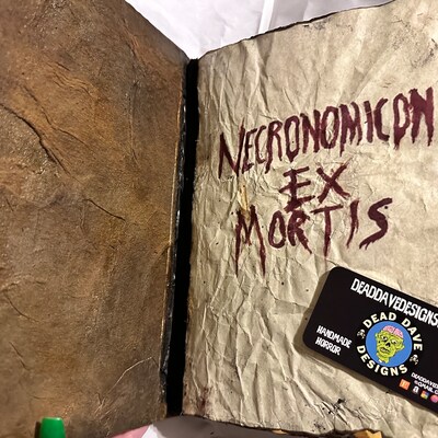 Necronomicon Evil Dead Army of Darkness Ash Vs Evil Dead Book of the ...