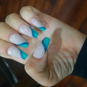 TAYLA Reusable Press on Nails Bright Blue and Purple - Etsy