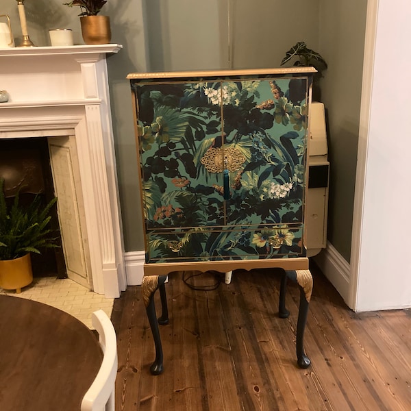 Queen Anne Vintage Bespoke Oriental Chinoiserie Drinks Cocktail Cabinet ...