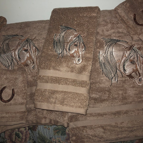 Embroidered Bath Towel Set "old West Cowgirl" Country Western Bathrooms ...