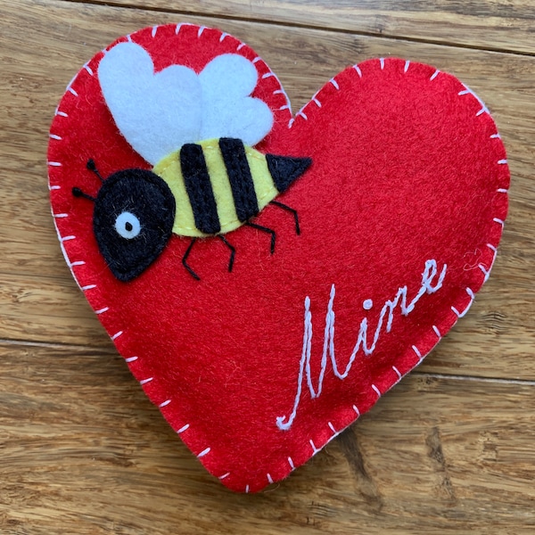 Bee Mine Valentines Day Pattern PDF Felt Heart Ornaments Pattern Kawaii ...