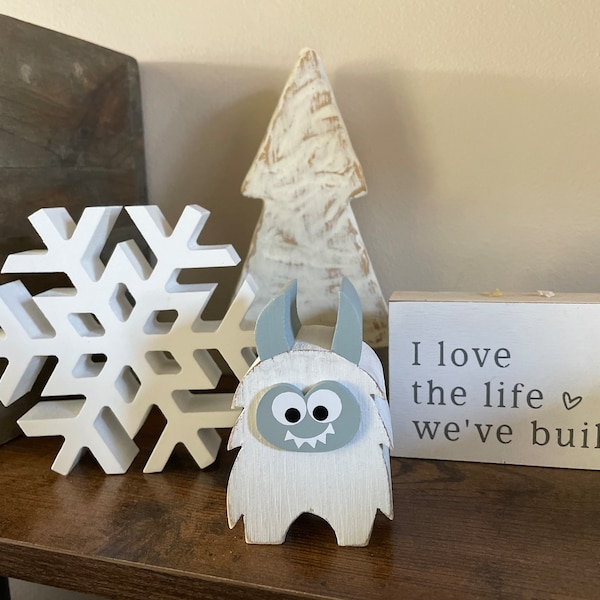Chunky Wood Yeti - Abominable Snowman - Yeti Family Display - Winter ...