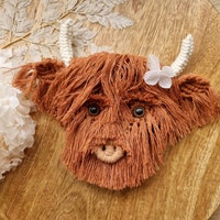 Macrame Highland Cow Wall Hanging - Etsy UK