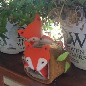 Foxes Sewing Kit, Felt Fox Craft Kit, Orange Foxes With Tree House, Fox ...