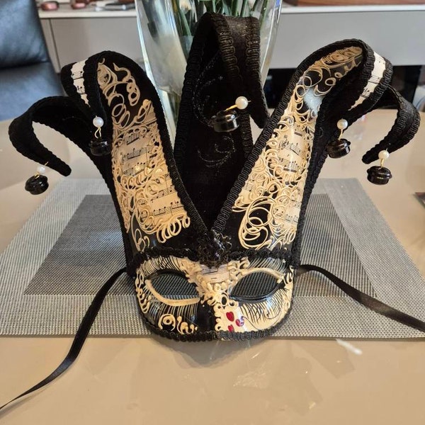 Hand Painted Venetian Casanova Mask Carnival Mask With Pirate Hat ...