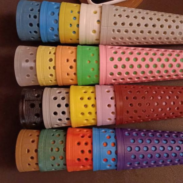 10 Assorted Plastic Yarn Cones for Wool Winding and Craft Use Colours ...