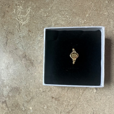 18K Gold Personalized Signet Ring, Birth Flower Ring, Initial Ring ...