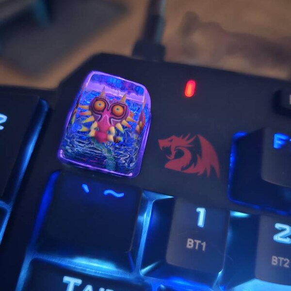 Ma.jo.ra Mask Artisan Keycap, Zel.da Shield Le.gend of Zel.da Resin ...