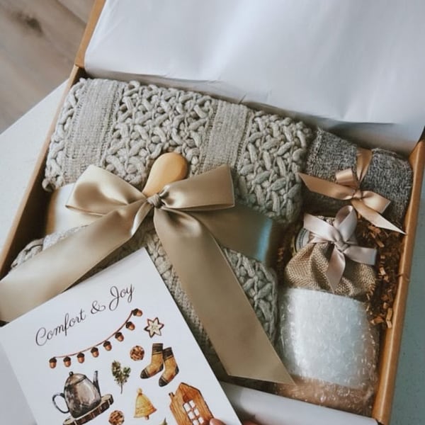 Classy Gift Basket for Women - Cozy Gift Box With Blanket, Socks ...