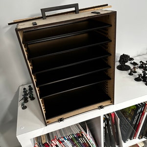 Magcase 2.0 MDF Magnetic Carrying Case / Display Case for Miniatures ...