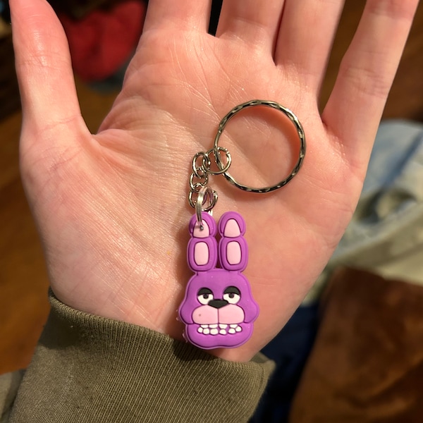 Five Nights at Freddy's Keyrings/keychains | Gaming Cartoon Cute Emo ...