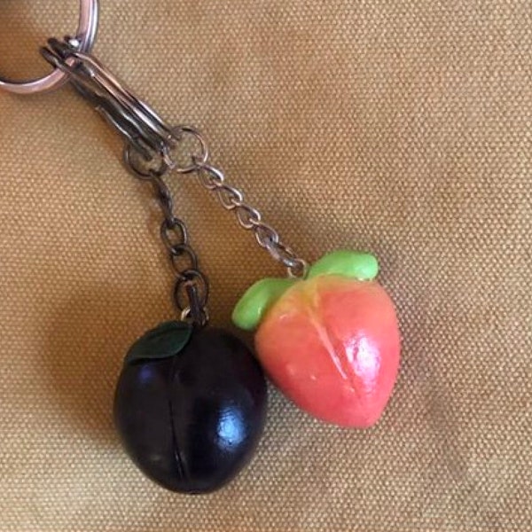 By the Shed Mango Tropical Fruit Keyring Key Chain Yellow Juicy Funky ...