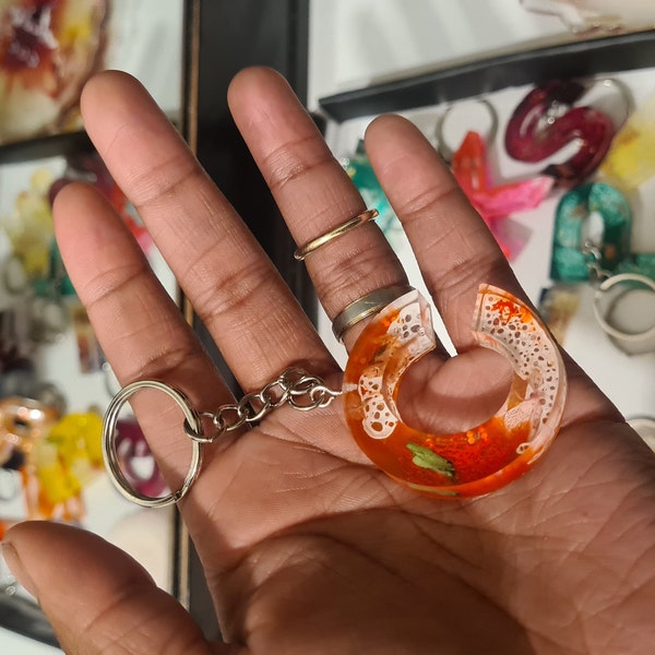 Mothers Day Resin Keyrings - Initials - Etsy UK