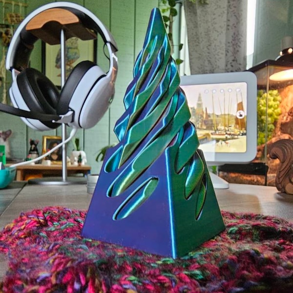 Vortex Pyramid Fidget 3D Printed Desk Toy & Display - Etsy