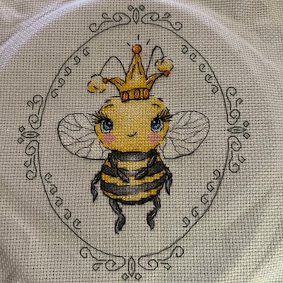 Queen Bee Cross Stitch Pattern Cute Bee Cross Stitch - Etsy