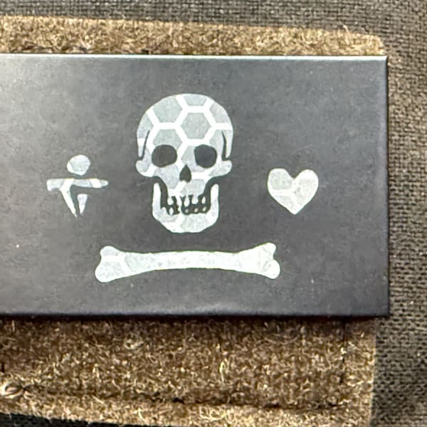 Legendary Pirate Flags Vinyl Tactical Morale Patches – Blackbeard ...