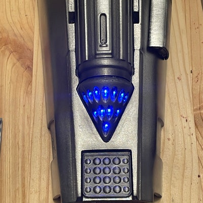 Bo-katan, Koska Reeves Mandalorian Gauntlets, Bracer, Vambrace - Etsy