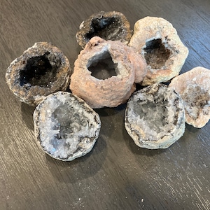 Mexican Geode Variety Pack Guaranteed Hollow, 2-4 Groups, 4 Geodes per ...