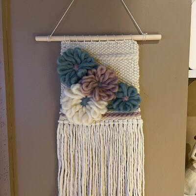 Green & Ivory Woven Wall Hanging/tapestry With Fringe - Etsy