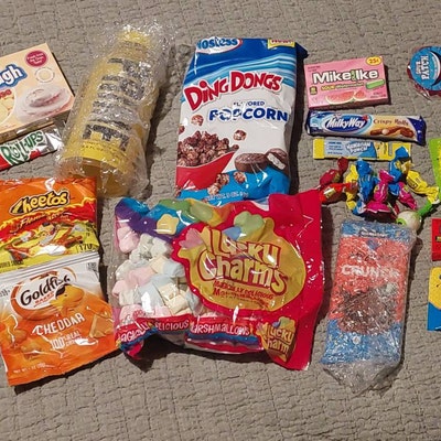 Kit Kat Lovers Bundle Kitkat Gift Set Chocolate Frosted Donut, Lemon ...