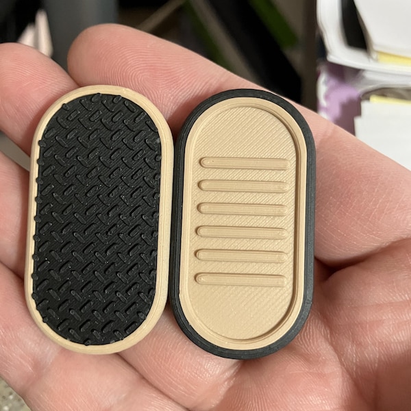 Fidget Holder Keychain - 3D Printed Slider Carrier for the Pill - Etsy