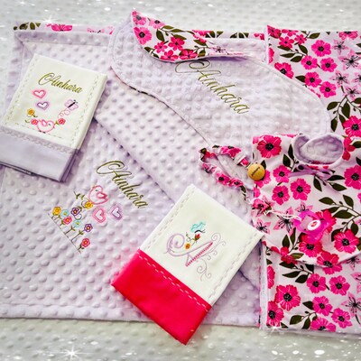 DIGITAL DOWNLOAD EMBROIDERY Design File Custom Name in Pictured Funyard ...