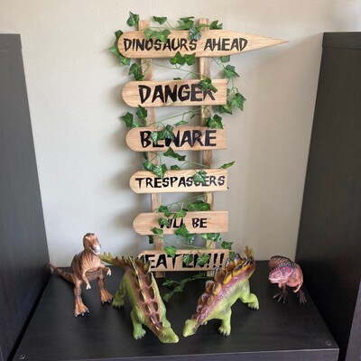 Home Made Wooden Dinosaur Sign Bedroom Decoration Boys Dinosaur Bedroom ...