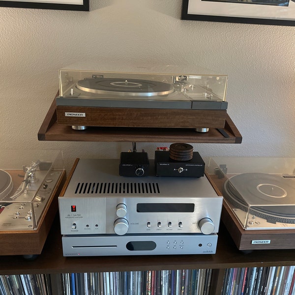 Floating Turntable Shelf / Customizable Record Player Shelf / Projector ...