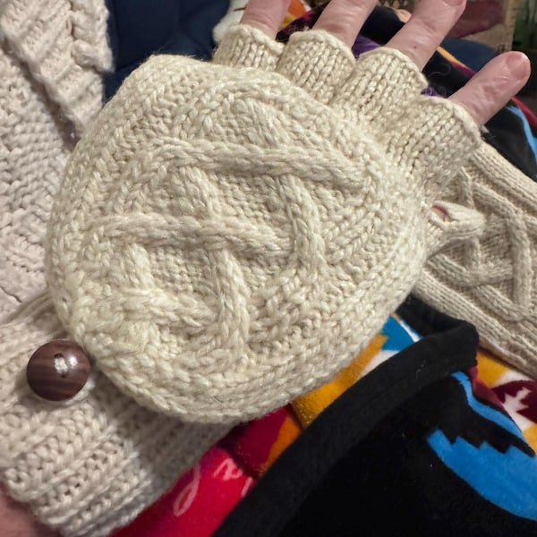 Hand Knit Gray Flower Fingerless Gloves Wool Texting Mittens Fleece ...