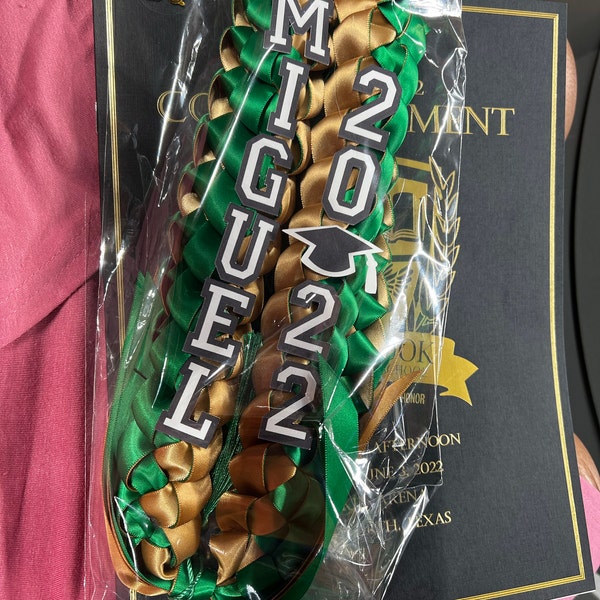 ELEMENTARY • MIDDLE SCHOOL • Graduation Lei • 2025 • Grad • Gift ...
