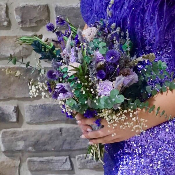 Dried Pale Eucalyptus, Scottish Globe Thistles & Lilac Eternal Roses ...