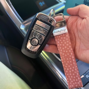 Floral Keychain Wristlets, Neutral Key Fobs, Wristlet for Keys, Key ...