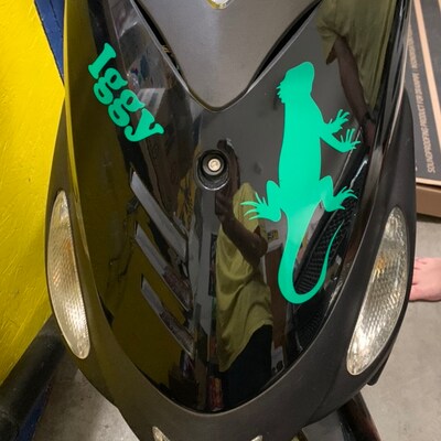 Iguana With Personalized Name Vinyl Decal Sticker Lizard Reptile - Etsy