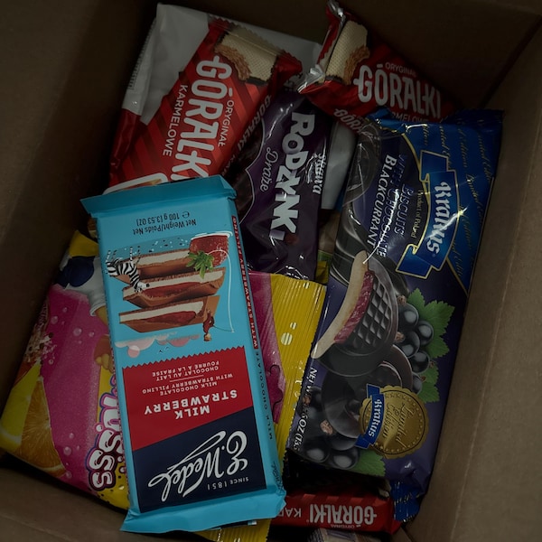 SWEET BOX "taste of Poland", 10count, 3.5lb - Etsy
