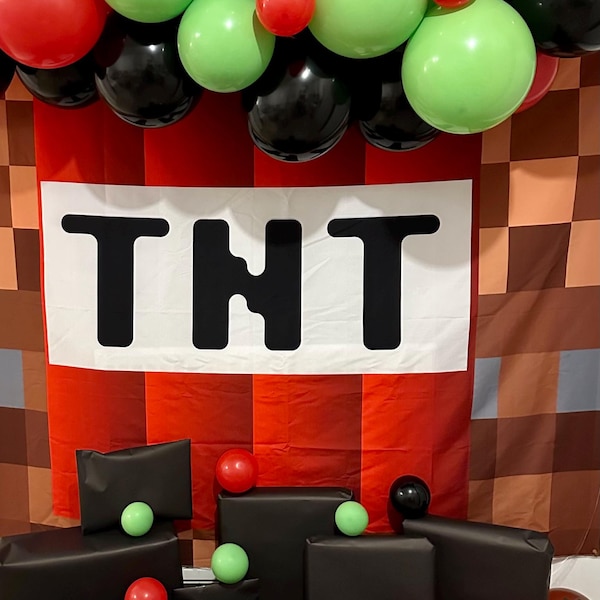 Medieval Knight Coat of Arms, Red Velvet 50x80cm, Knights Shield Props ...