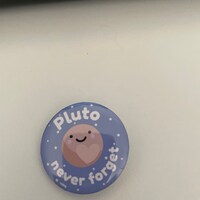 Pluto Never Forget Pin Badge, Space Button Badge, Astronomy Lapel Pin ...