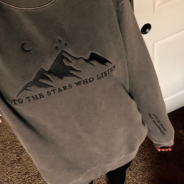 OFFICIALLY LICENSED ACOTAR Black Embroidered Sweatshirt Stars Acotar ...