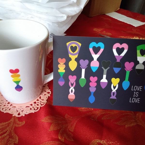 Carden Post Cymraeg 'cariad Yw Cariad' Llwy Bren Enfys // Welsh 'love ...