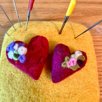 Needle Felted Camera Kit, Wool Felt Camera, Needle Felted Ornament ...