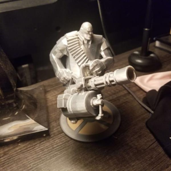 Team Fortress 2 Heavy Figurine | 3D Printed Low Poly TF2 Heavy Model | Choose Any Color! - Etsy
