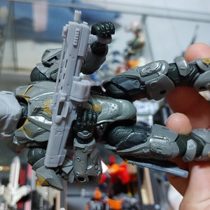 Fred's Shoulder Sheaths With Knives for Spartan Collection - Etsy