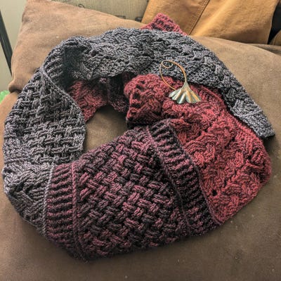 Raspberry Delight Cabled Stole - Etsy