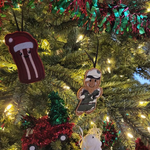 Skelly Bunny Plushie - Creepy Cute Halloween Skeleton Stuffie ...