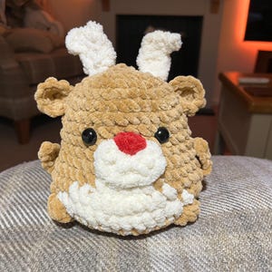 Reindeer on Swing on Swing Car Hanging Crochet Pattern, Christmas Car ...