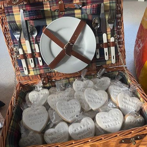 Personalised Wedding Favours With Date/ Cookies/ Wedding Gifts/wedding ...