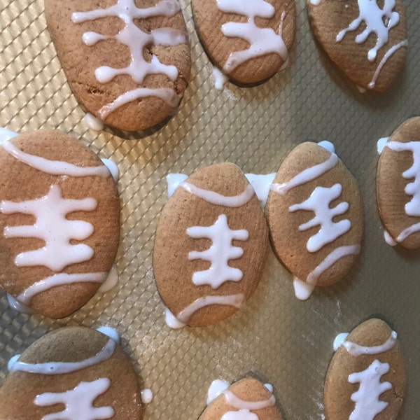 Football 3.5" Cookie Cutter Atlanta Falcons New England Patriots Super ...